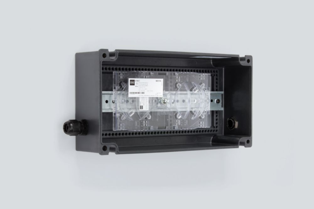 Control boxes made of polyester resin Series 8146