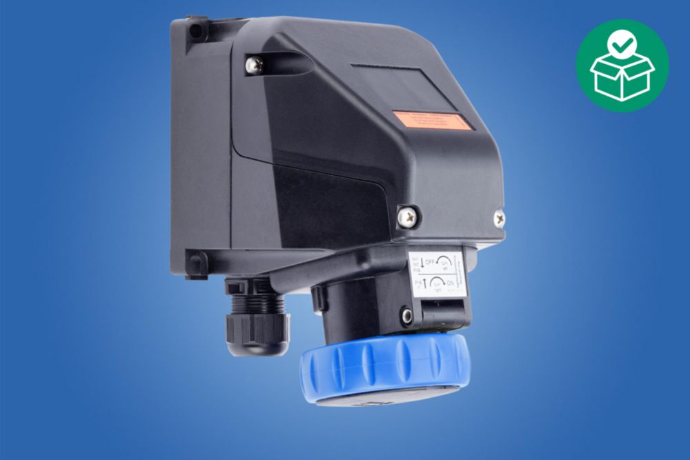 16 A compact wall-mounting socket - 242334